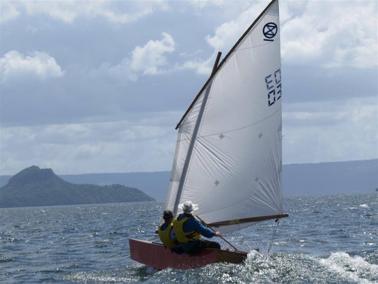 Oz Goose Sailboat - Cheap Simple Plywood Boat - Building, Sailing and ...
